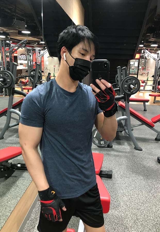 แจกวาร์ป pugun manatsawee หนุ่มหล่องานดี เน็ตไอดอลหุ่นดีเวอร์