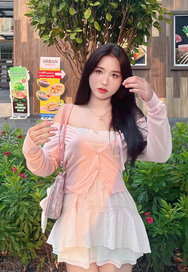 แจกวาร์ป ATITYA CHAIBUREE เน็ตไอดอลสาวเซ็กซี่ สดใส หัวใจทาสแมว